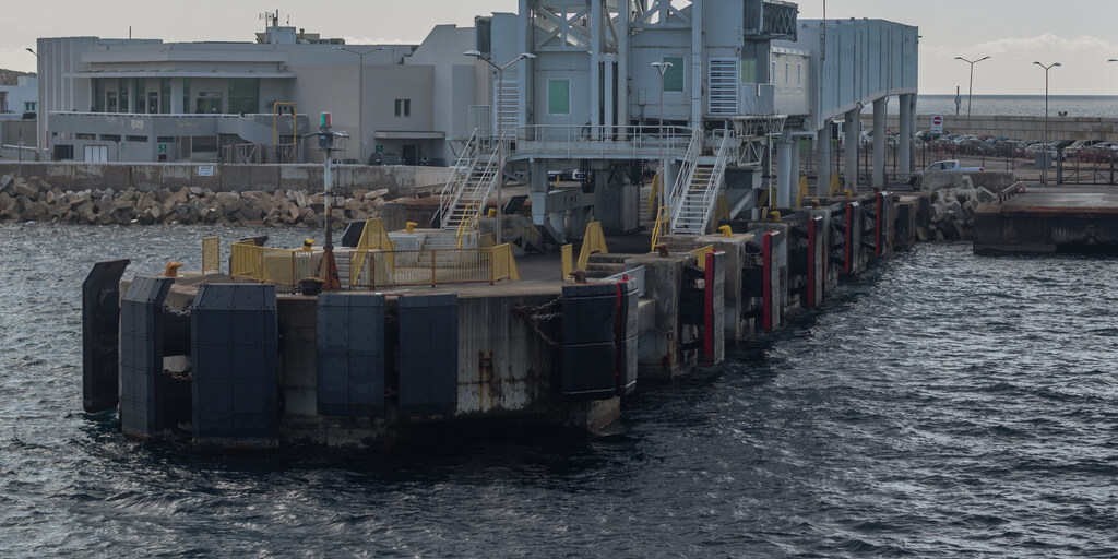 Marine Rubber Fendering Specialists | Walker Rubber