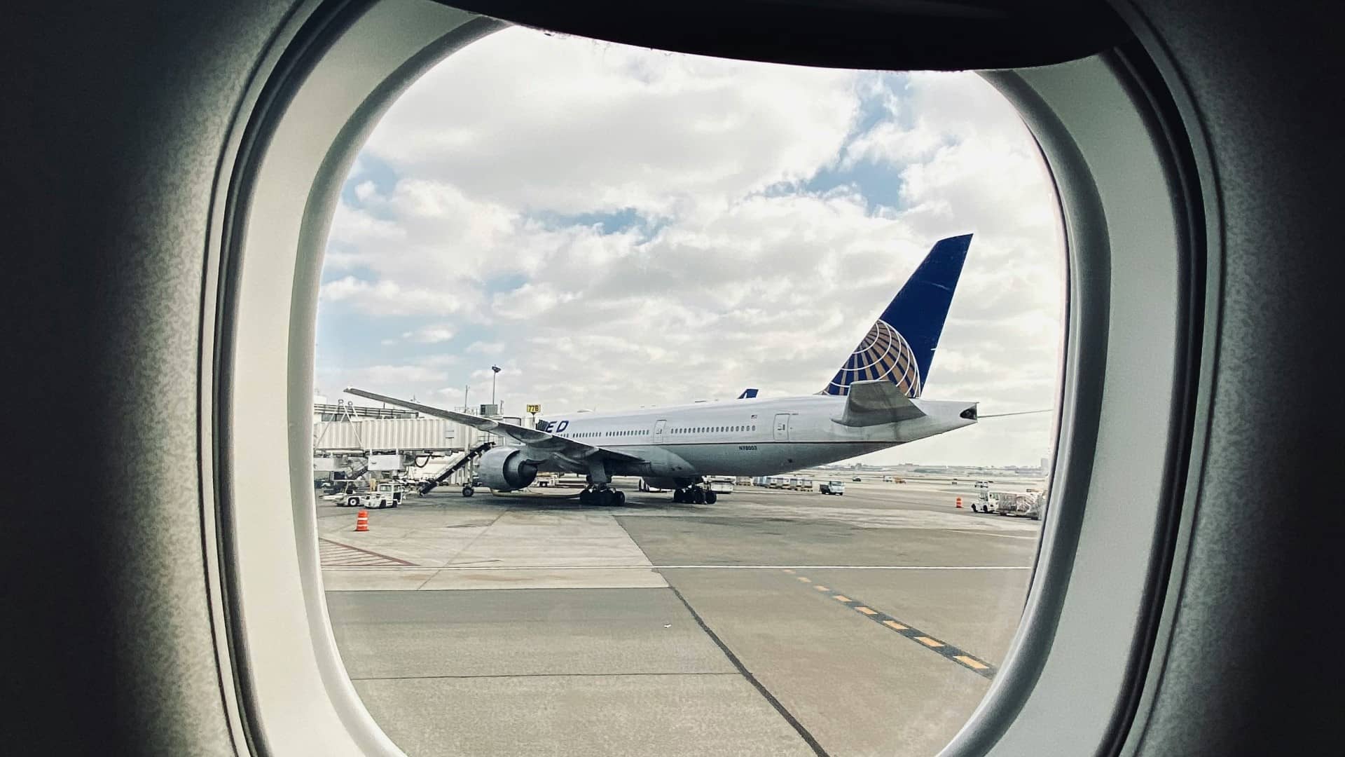 Rubber Fenders for Aviation Ground Support Equipment | Walker Rubber